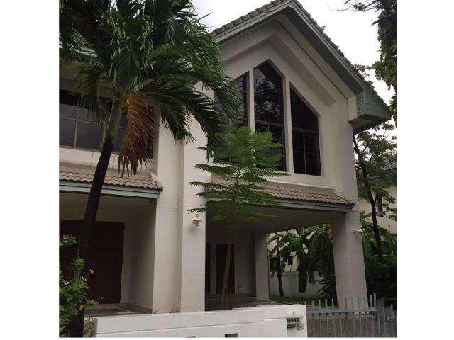 ให้เช่าบ้าน Nichada Thani ขนาด 4 ห้องนอน | ที่ดินร้อยแปด.คอม